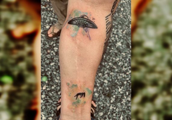 30 Tattoos That Make Scars and Moles Look Better - PicLine