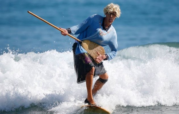 Laugh-Out-Loud: Funny Beach Photos That Will Make Your Day - Page 17 of ...